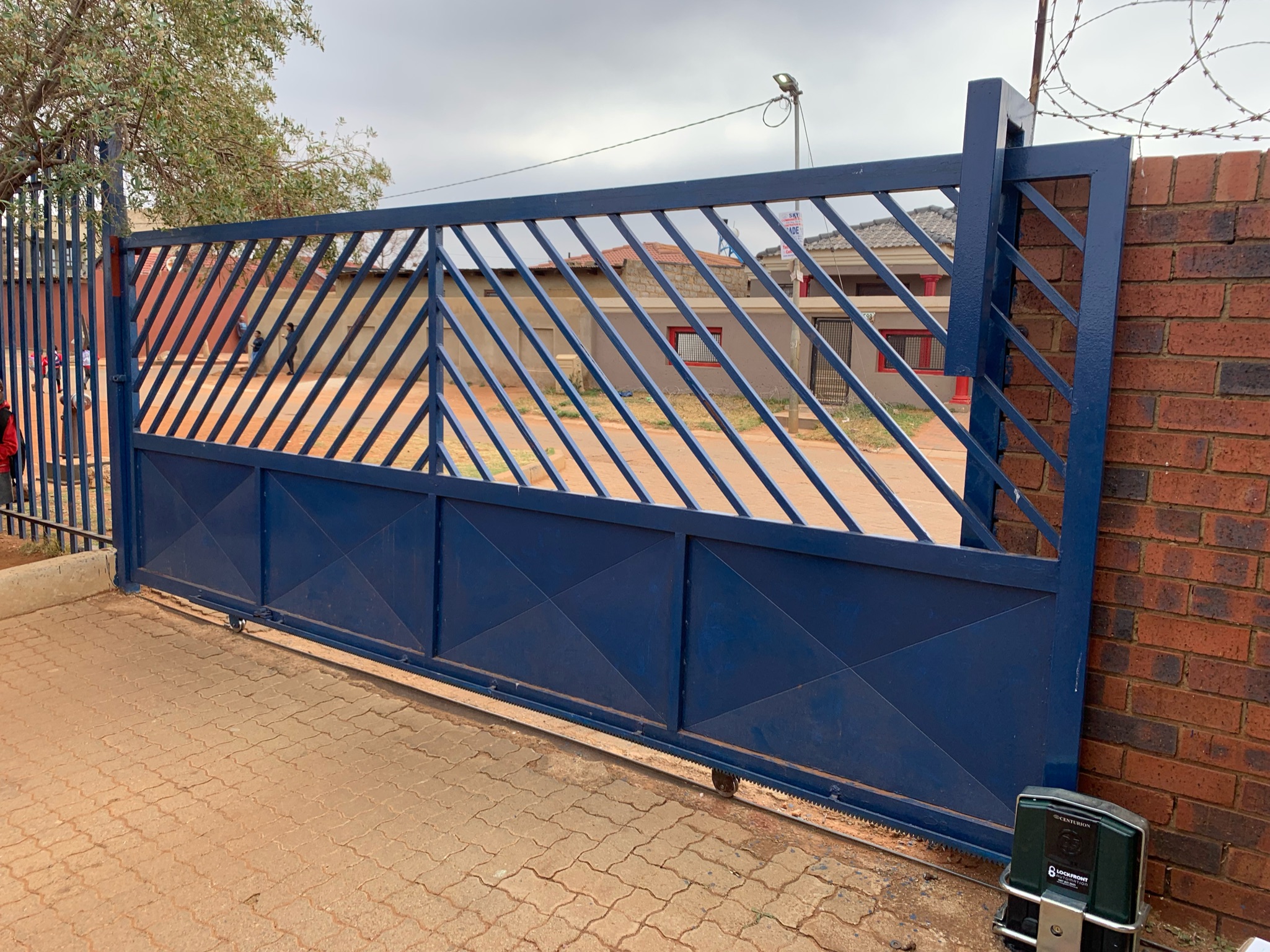 Sliding Gates - Door Doctor